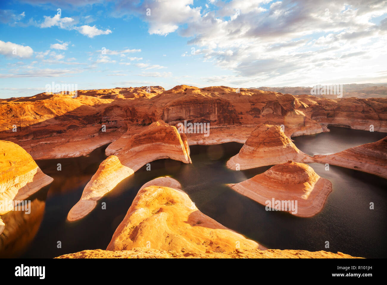 Reflection canyon in Powell lake, USA Stock Photo - Alamy