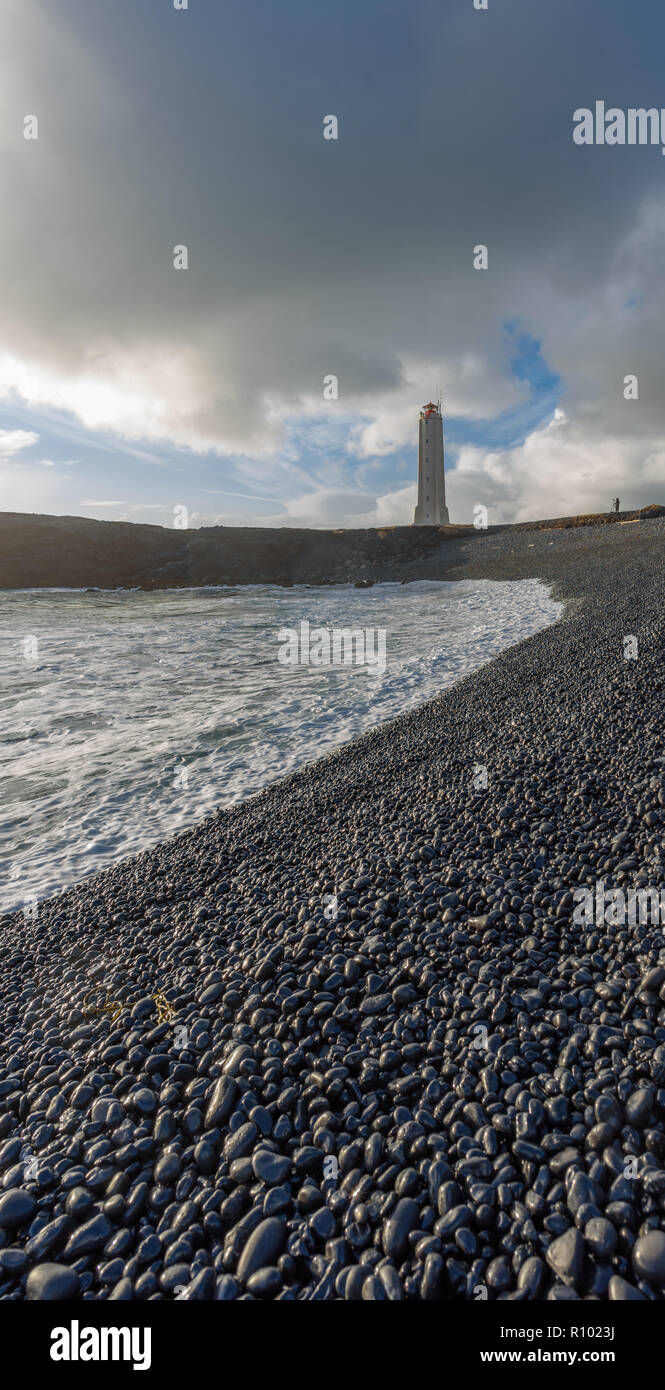Amazing Iceland in winter - breathtaking scenery and frozen landscapes ...