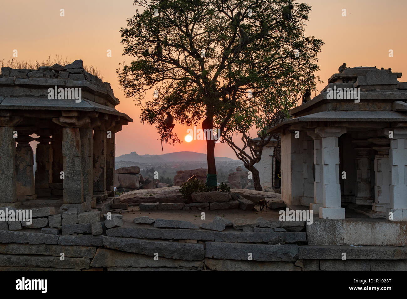 Sunset at Hemakuta Hill, Hampi, Karnataka, India Stock Photo - Alamy