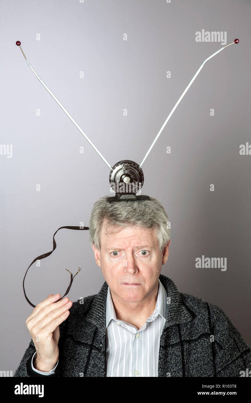 Disconnected head hi-res stock photography and images - Alamy