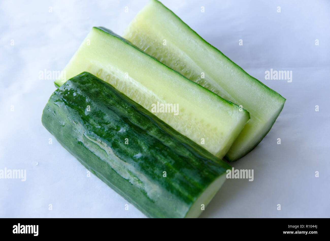Sliced cucumber texture hi-res stock photography and images - Alamy