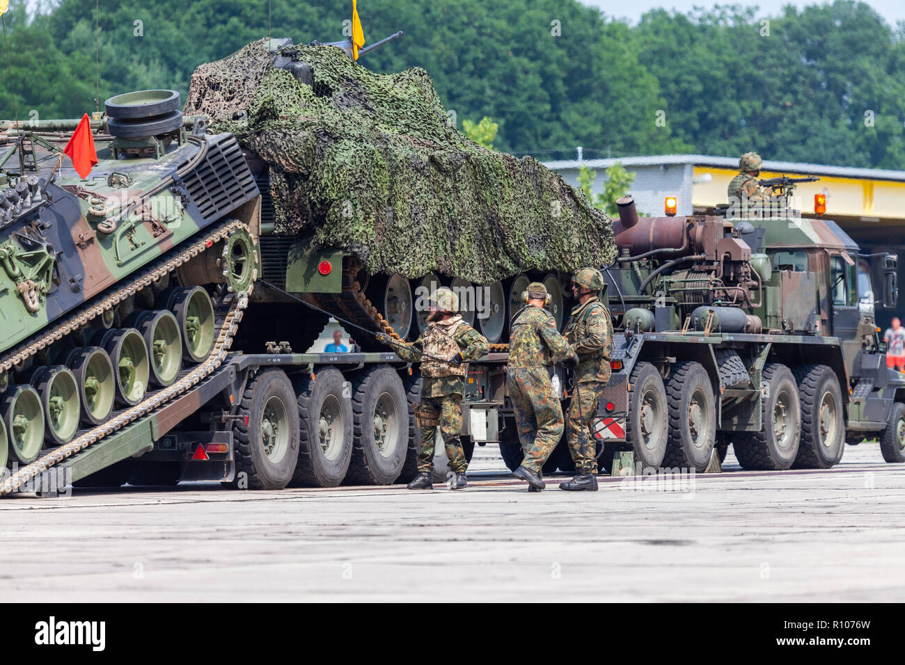 Bergepanzer hi-res stock photography and images - Alamy