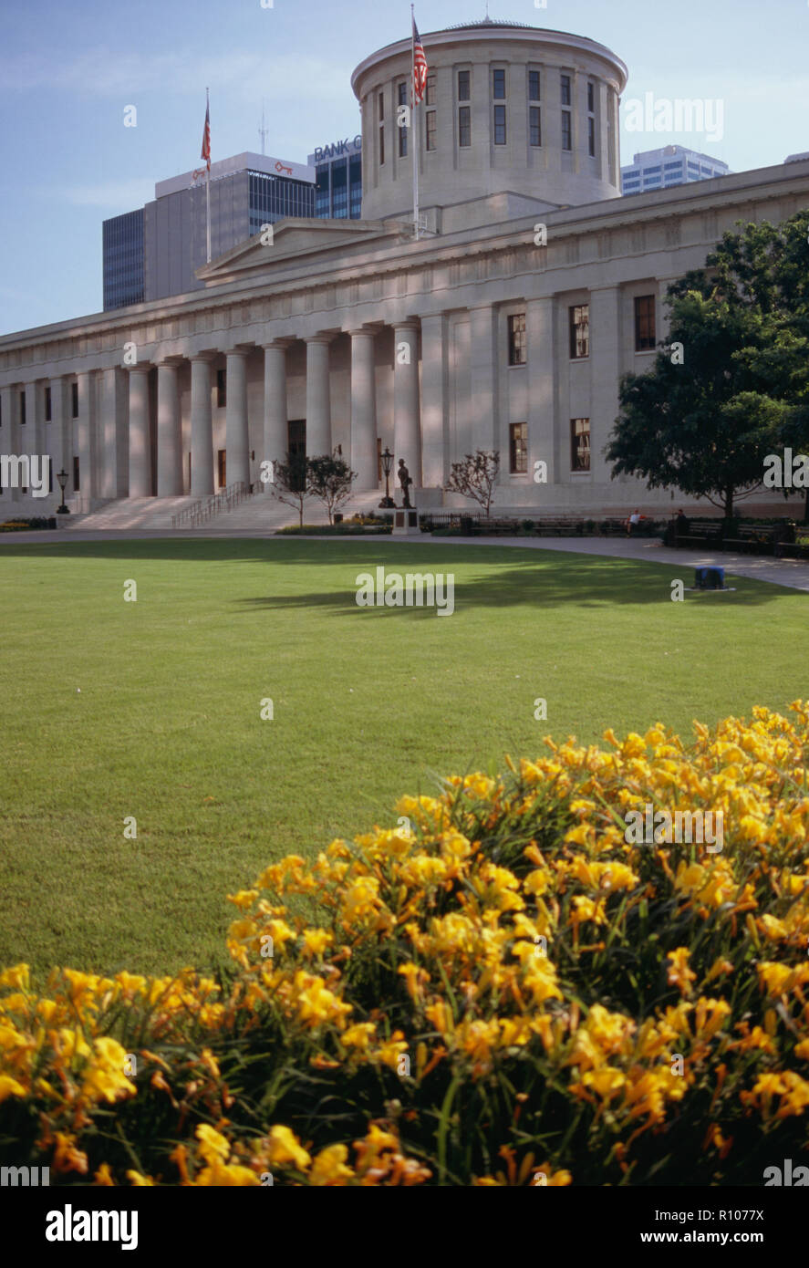 Statehouse grounds hi-res stock photography and images - Alamy
