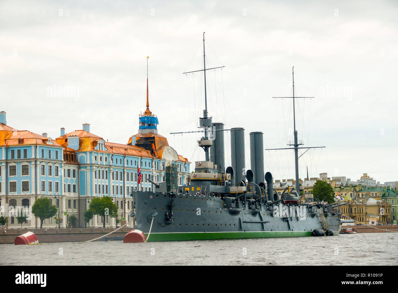 Russian cruiser aurora hi-res stock photography and images - Alamy