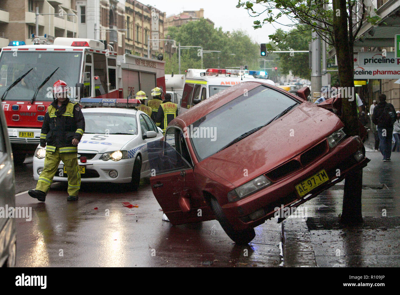 Car crash sydney hi-res stock photography and images - Alamy
