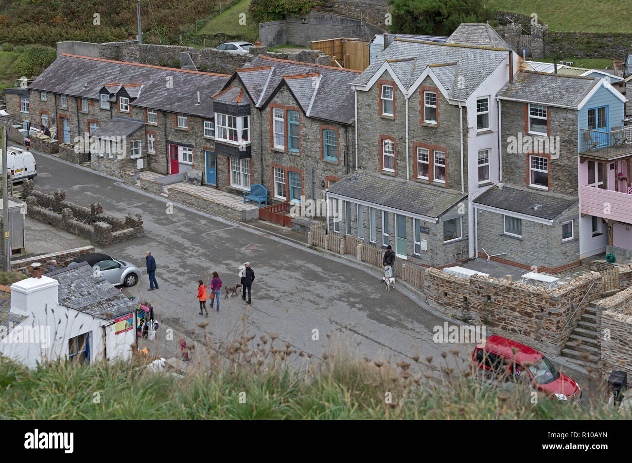 Tintagel town hi-res stock photography and images - Alamy