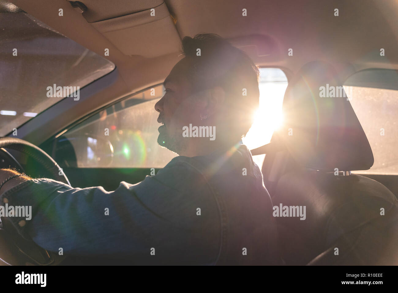 Man smilling driving hi-res stock photography and images - Alamy