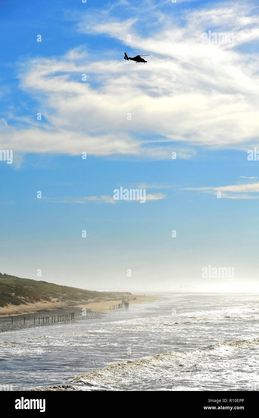 Flying helicopter hi-res stock photography and images - Alamy