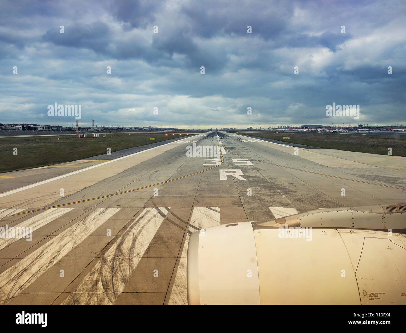 Landing Strip High Resolution Stock Photography and Images - Alamy