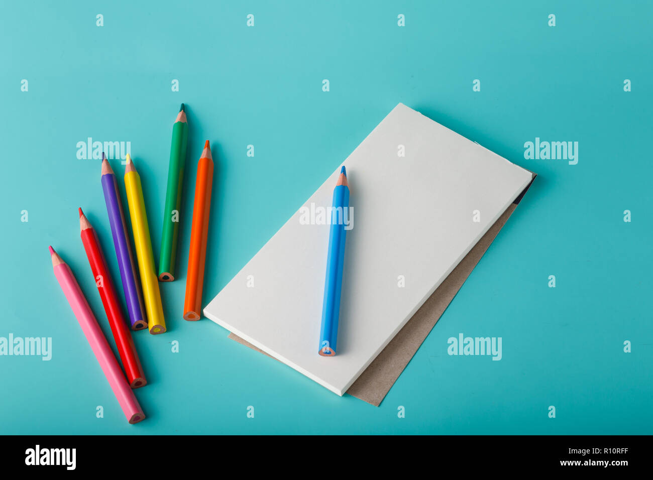 Artistic sketchbook and color pens Stock Photo - Alamy