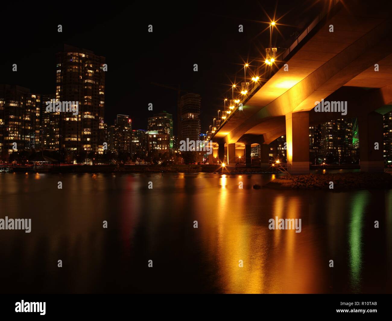 Cambie street bridge hi-res stock photography and images - Alamy