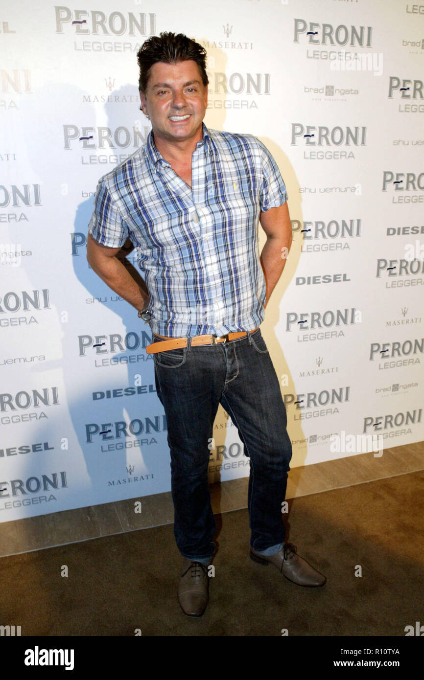 Alex Zabotto-Bentley Perroni holds the worldwide launch of its new beer ...