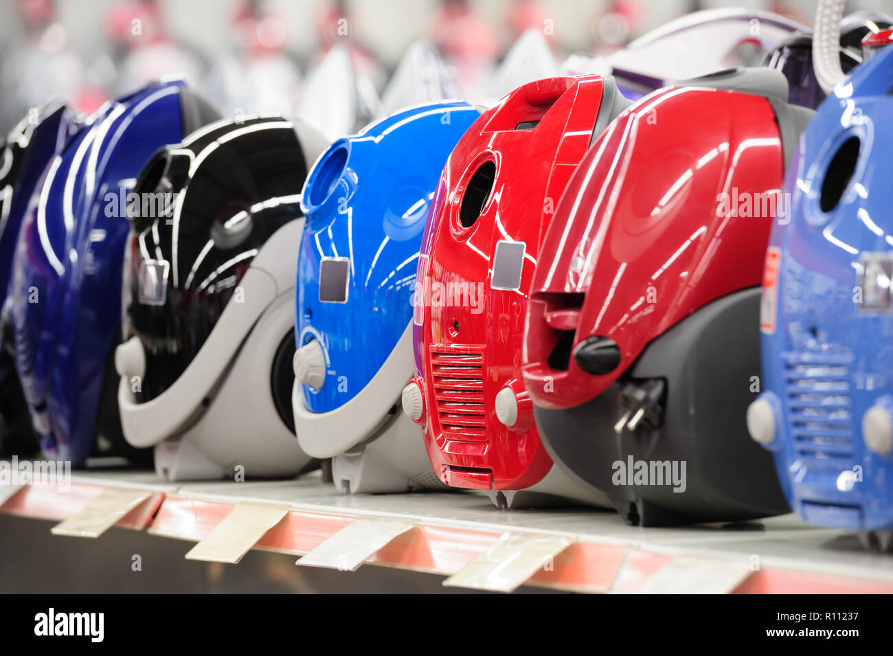 Vacuum store hi-res stock photography and images - Alamy