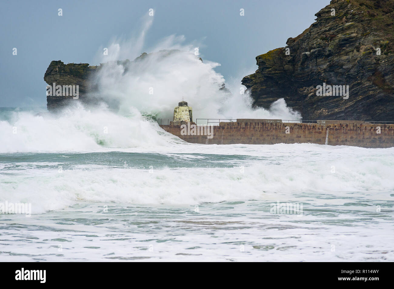 Portreath, Cornwall, UK. 04/11/2018. Gale force winds bring gigantic ...