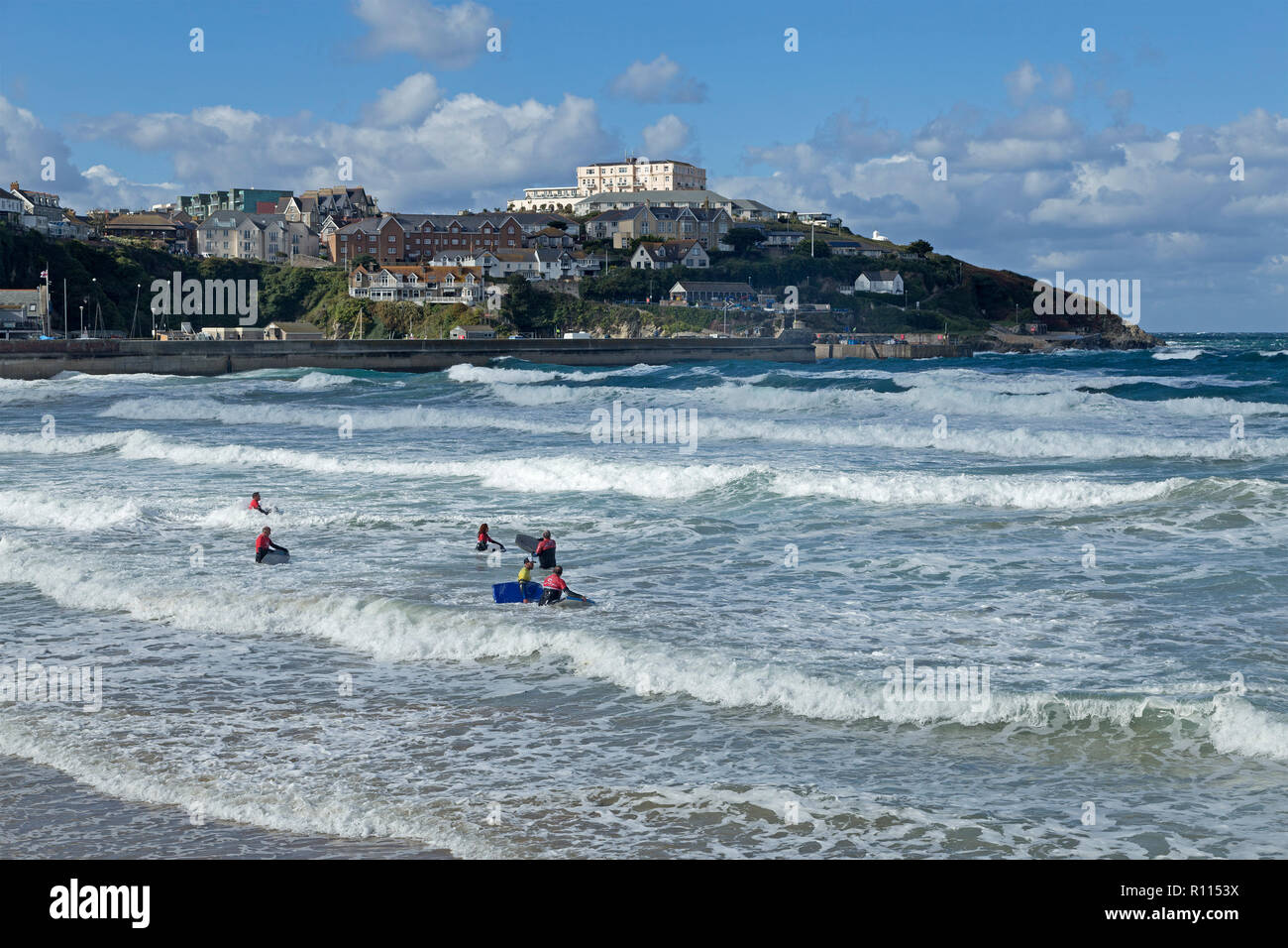 Surfing newquay cornwall hi-res stock photography and images - Alamy