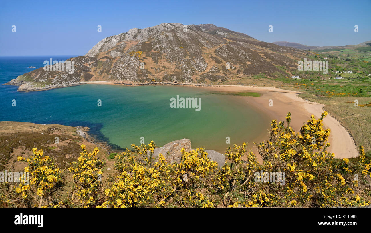 Ireland, County Donegal, Inishowen Peninsula, Crummies Bay beneath ...