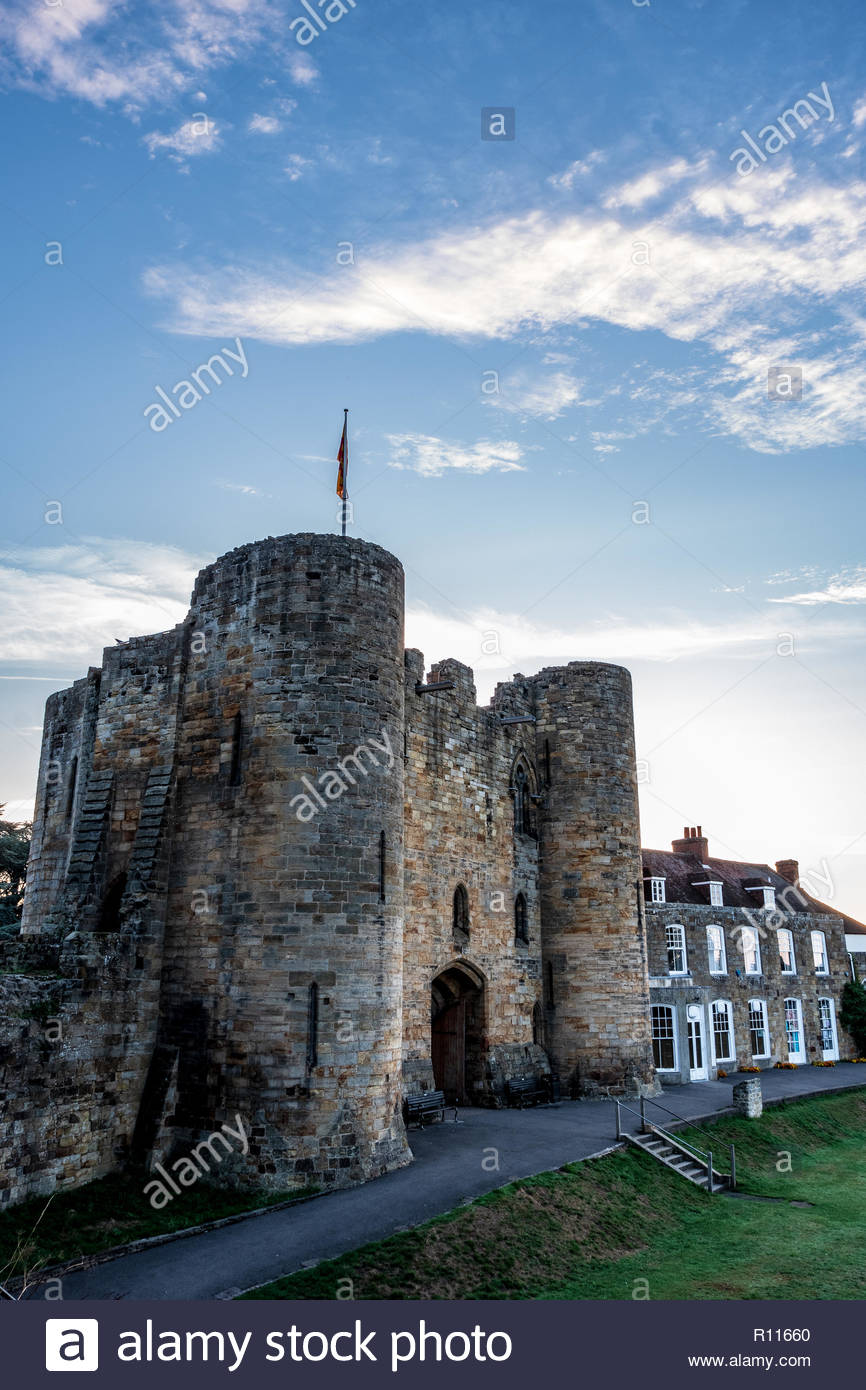 Tonbridge Castle High Resolution Stock Photography and Images - Alamy