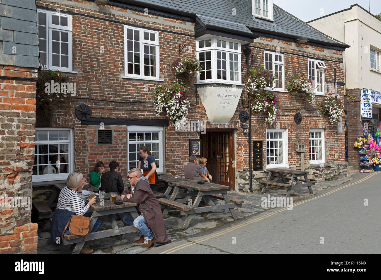 pub at the harbour, Padstow, Cornwall, England, Great Britain Stock ...