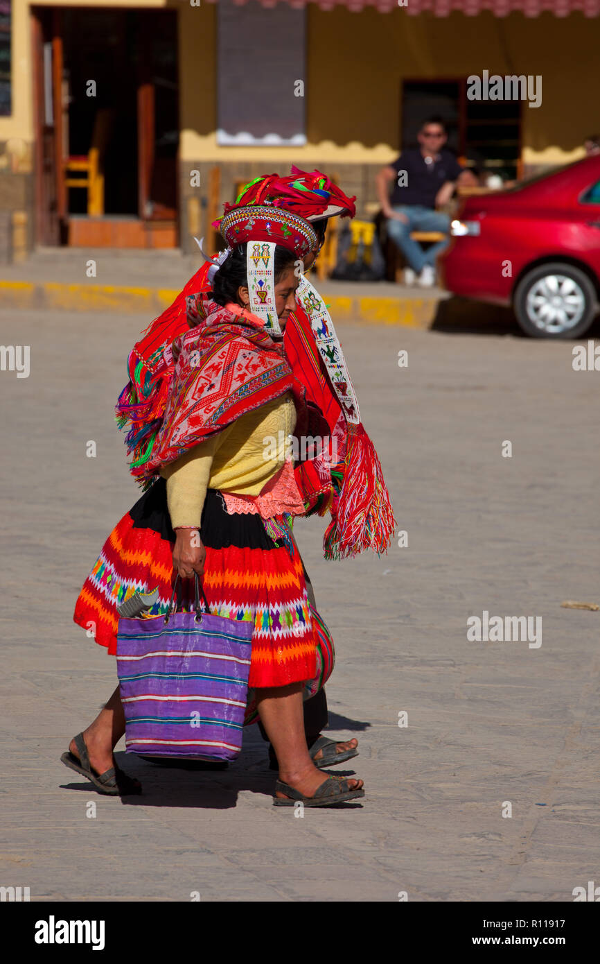 People in Ollantaytambo , Peru Stock Photo - Alamy