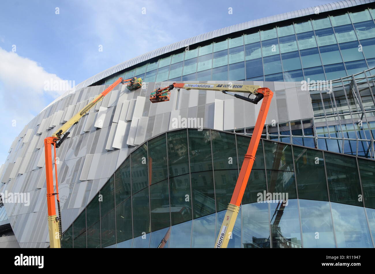White hart lane hi-res stock photography and images - Alamy