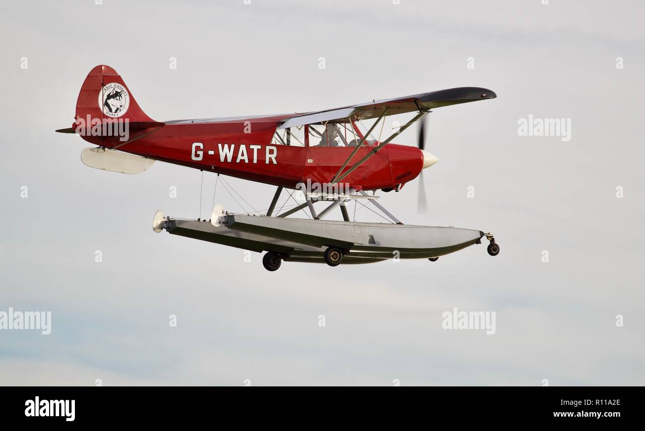 Aviat Husky-A-1 seaplane (G-WATR Stock Photo - Alamy