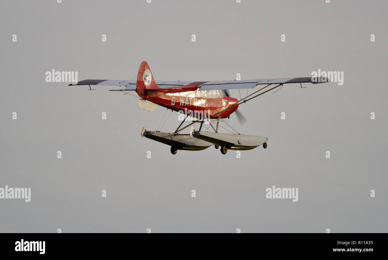 Aviat Husky-A-1 seaplane (G-WATR Stock Photo - Alamy