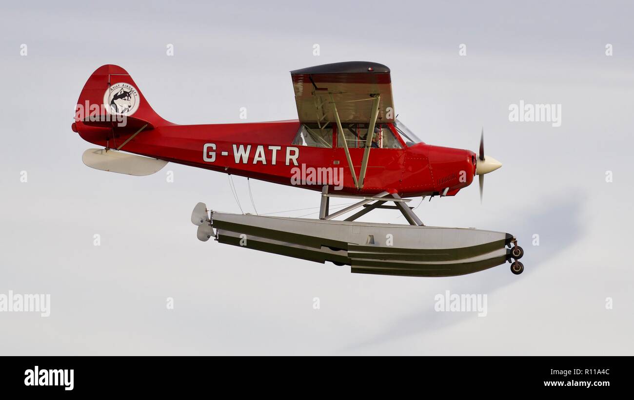 Aviat Husky-A-1 seaplane (G-WATR Stock Photo - Alamy