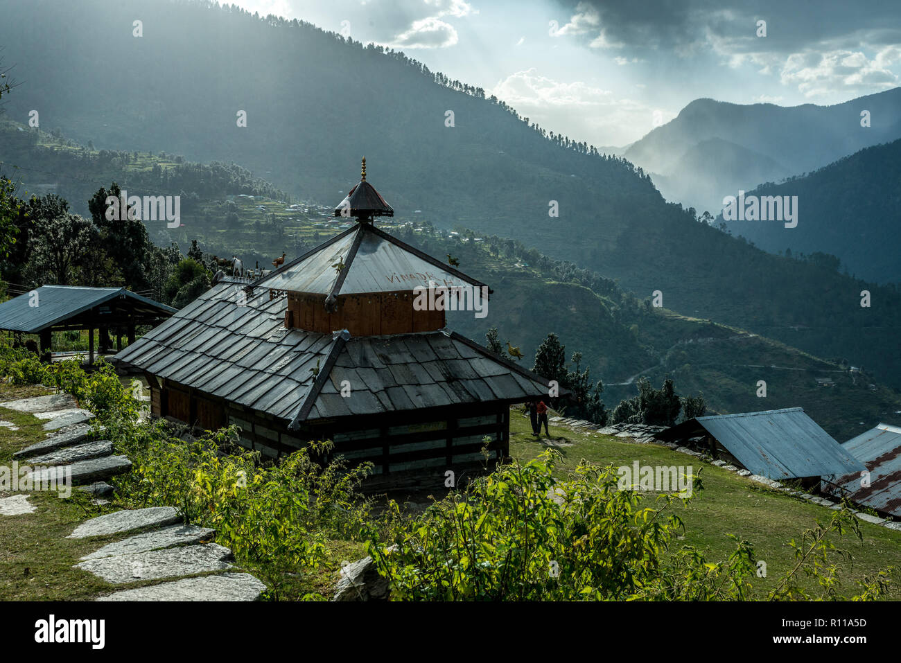 A Traditional Himalayan Wooden House in Sankri Range, Uttrakhand, India ...