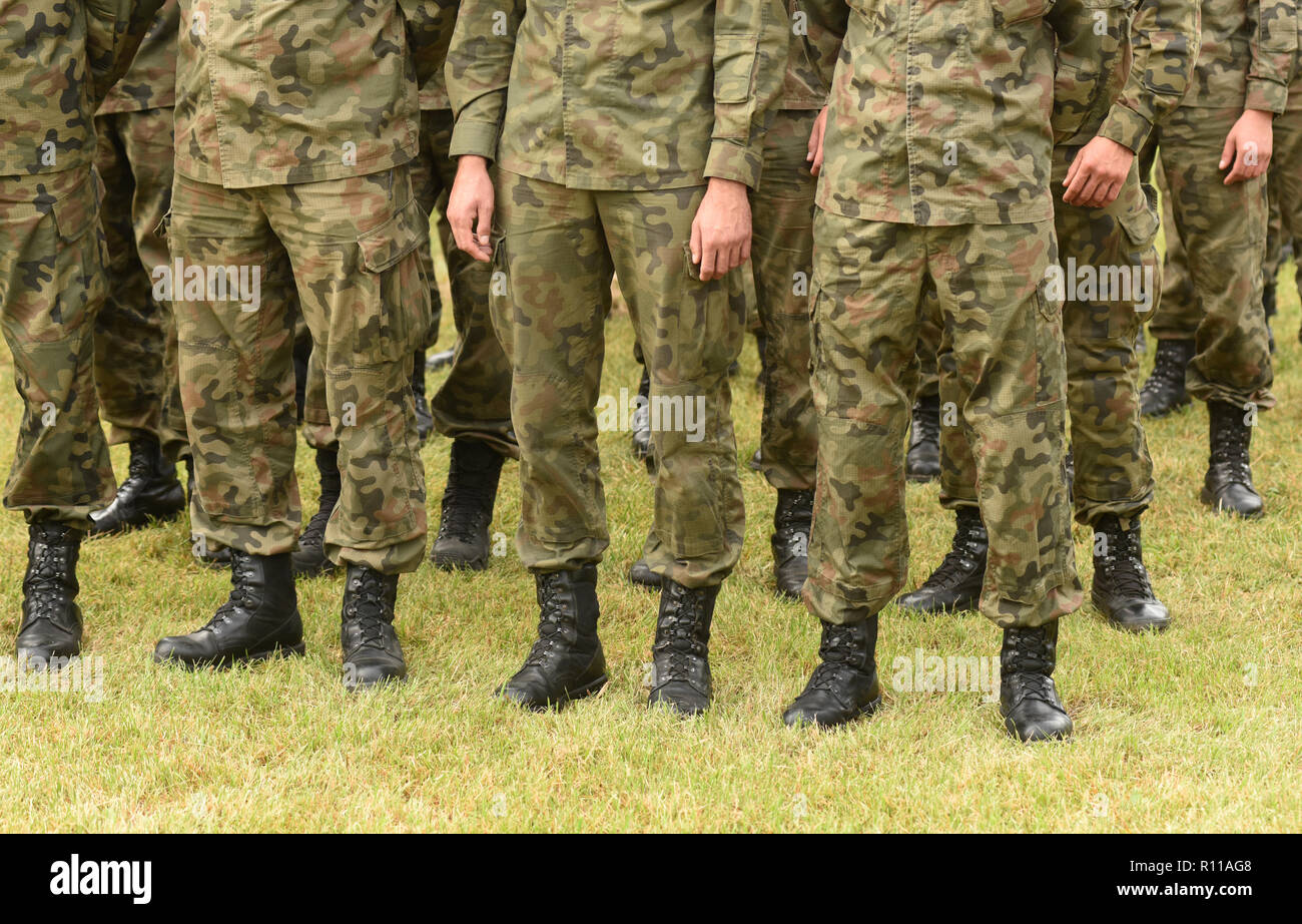 Poland military uniform. Poland troops Stock Photo - Alamy
