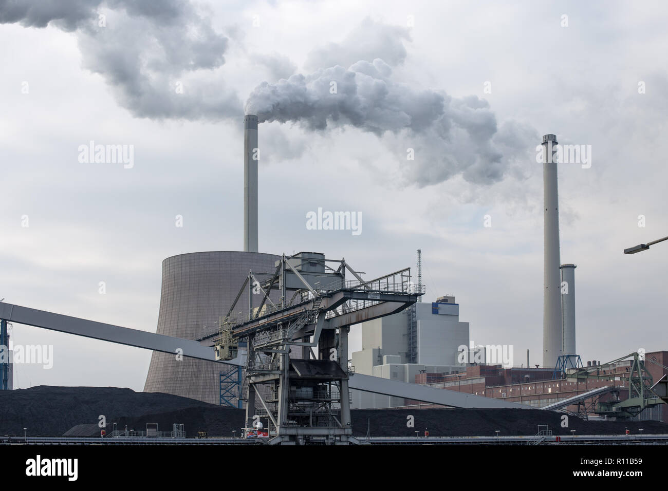 Electricity lignite power plant hi-res stock photography and images - Alamy