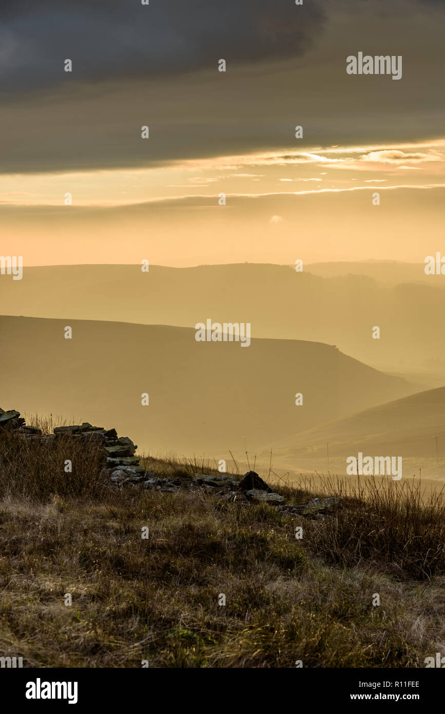 Beautiful autumnal scenery in Derbyshire, England - amazing landscapes ...