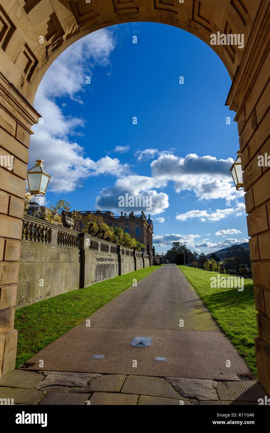 Beautiful autumnal scenery in Derbyshire, England - amazing landscapes ...