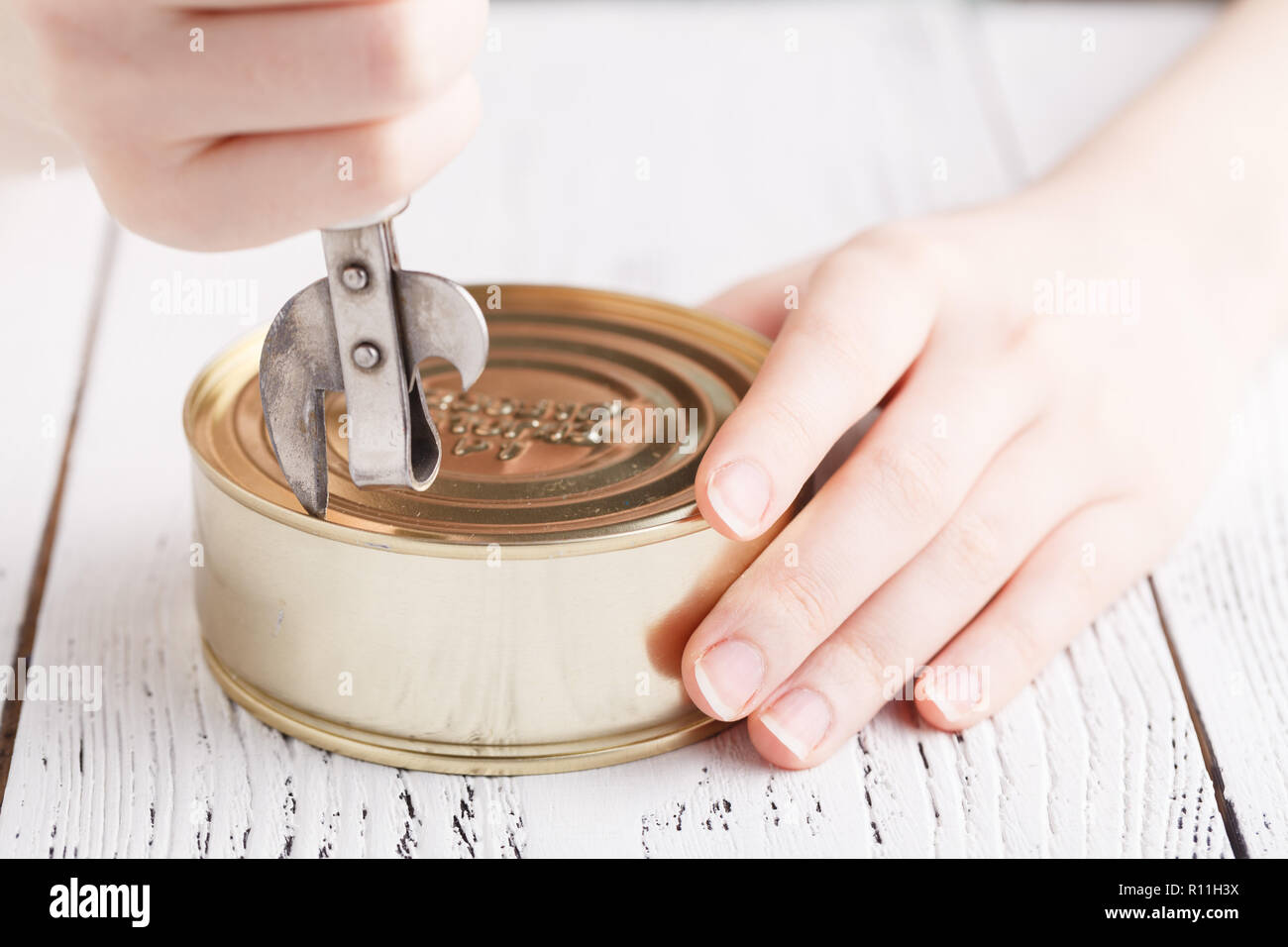 Canned tuna can opener hi-res stock photography and images - Alamy
