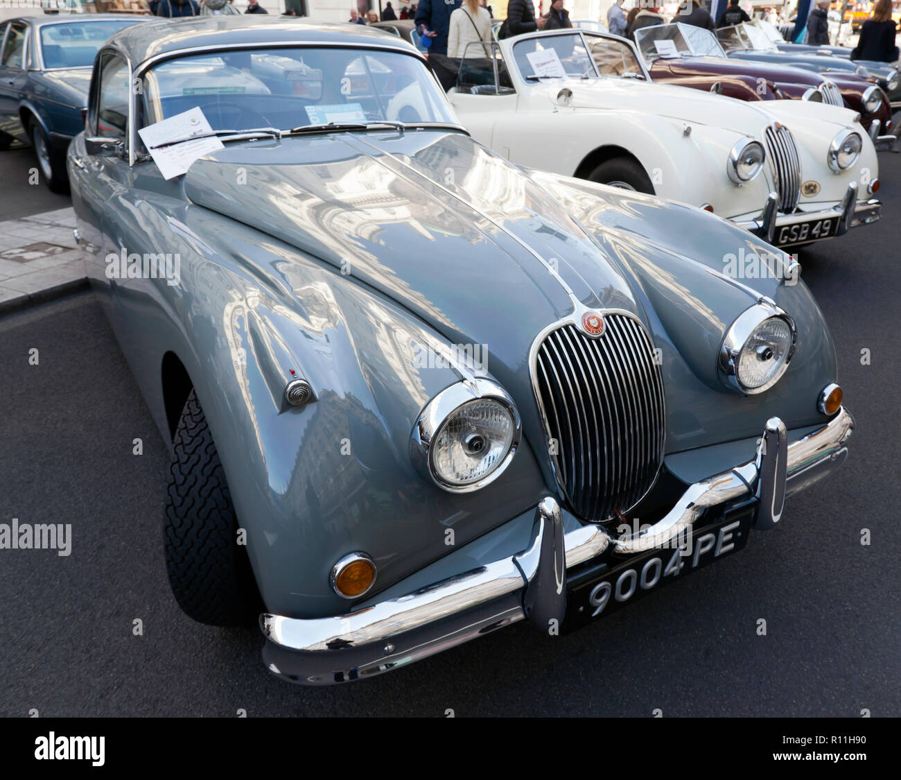Jaguar Xk150 Engine High Resolution Stock Photography and Images - Alamy