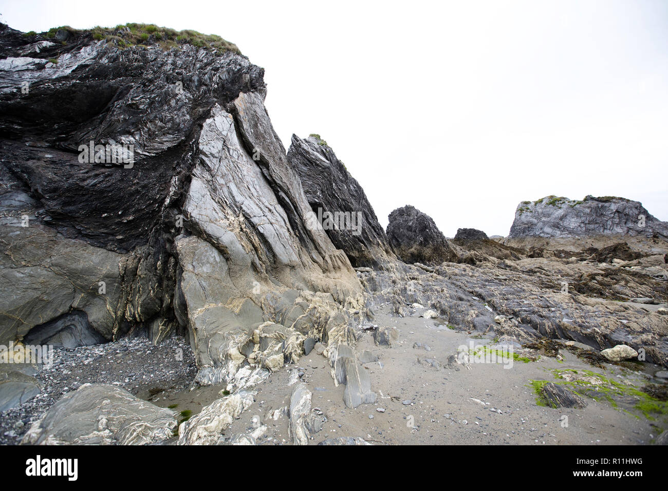 Jagged stones hi-res stock photography and images - Alamy