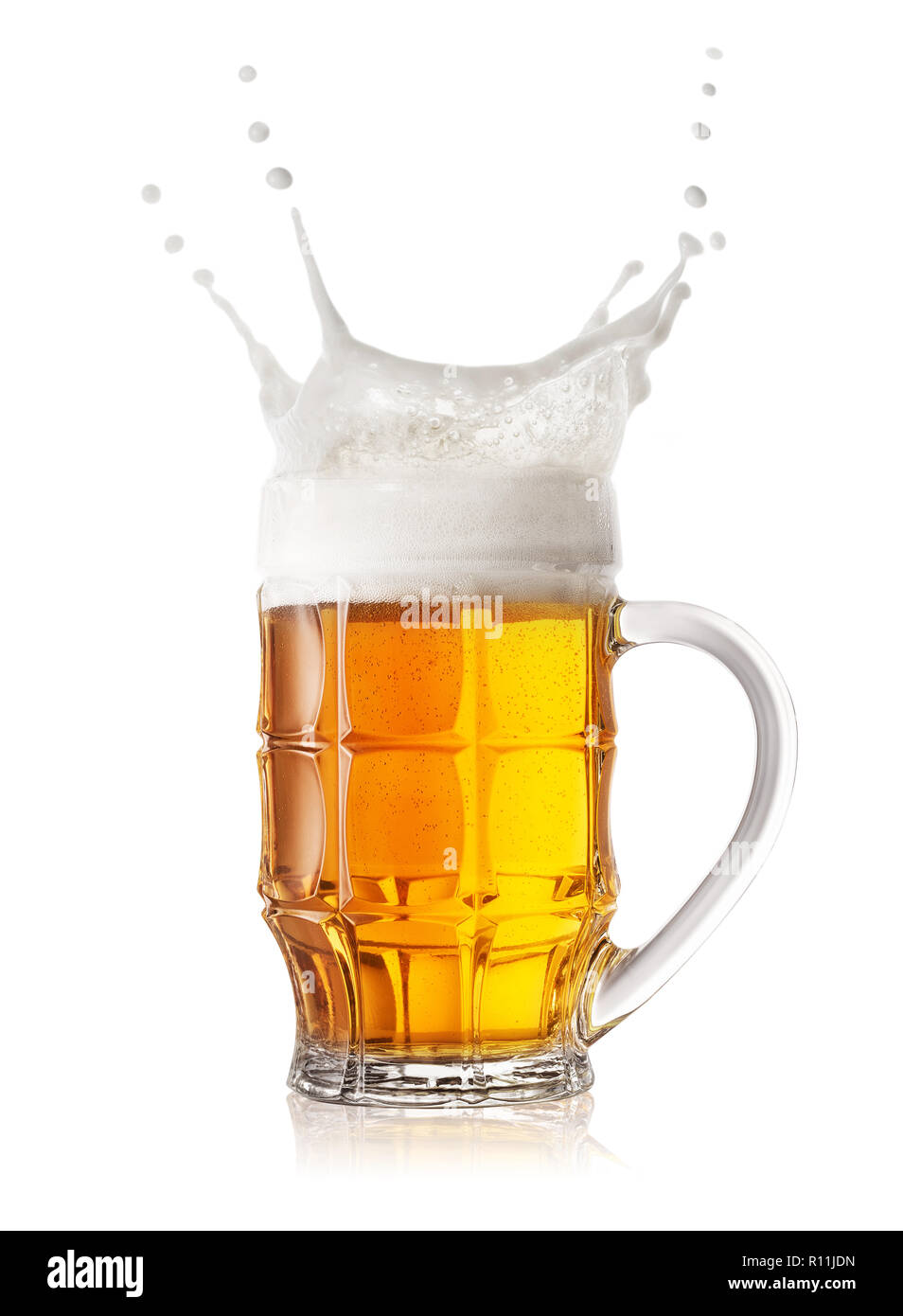 Beer splash Cut Out Stock Images & Pictures - Alamy