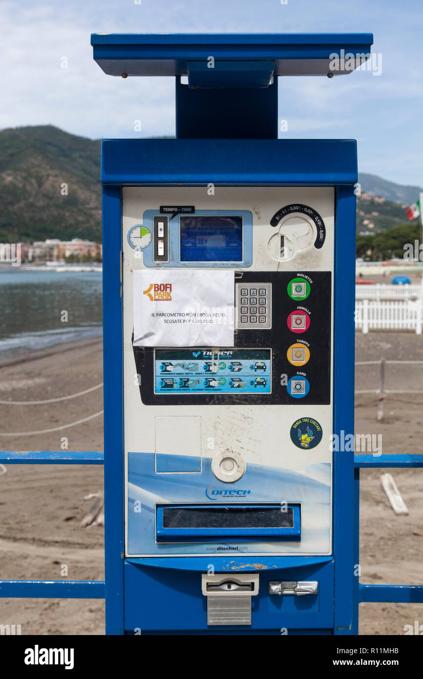 Car park ticket machine parking hi-res stock photography and images - Alamy