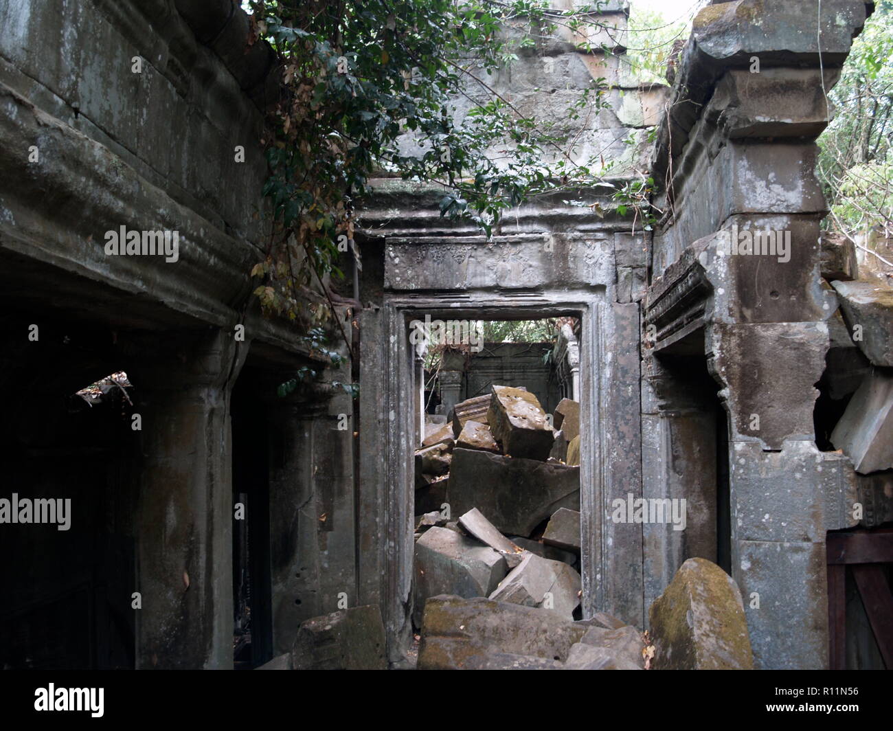 Beng mealea temple hi-res stock photography and images - Alamy