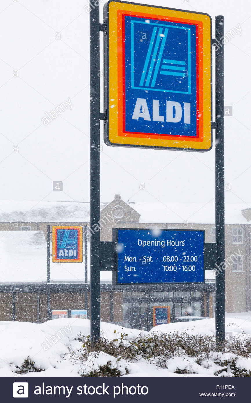 Aldi Shop Signs High Resolution Stock Photography and Images - Alamy