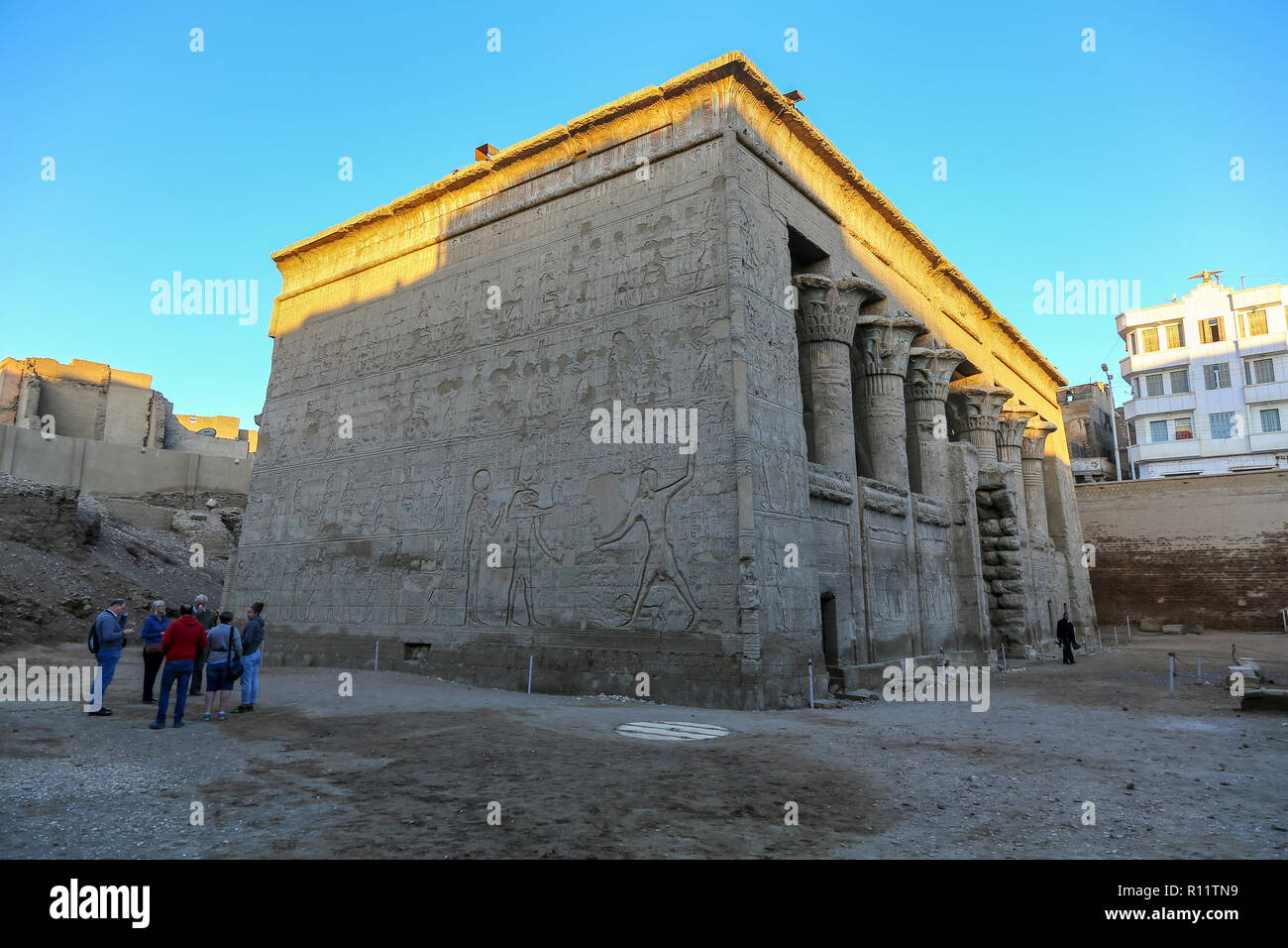 Esna temple egypt hi-res stock photography and images - Alamy