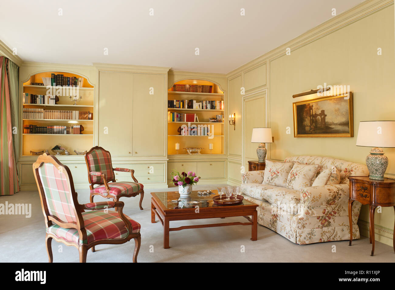 Edwardian living room hi-res stock photography and images - Alamy