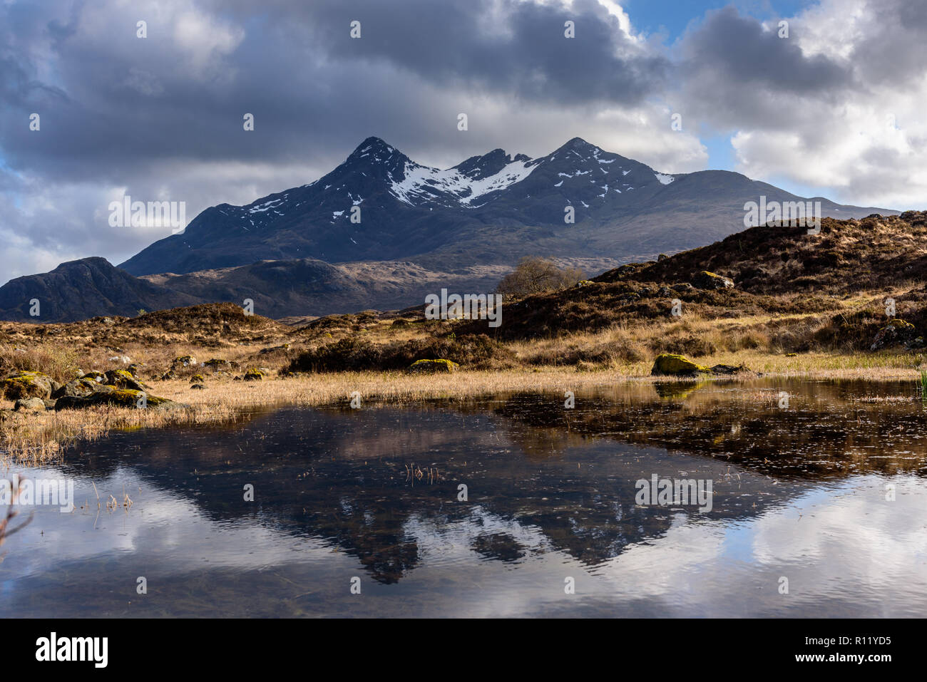 Breathtaking Scottish landscapes in autumn - beautiful moody images ...