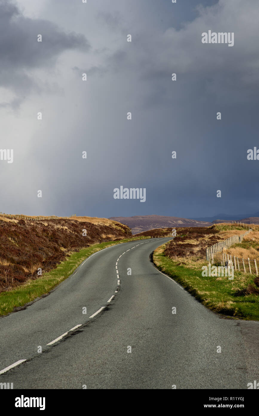 Breathtaking Scottish landscapes in autumn - beautiful moody images ...