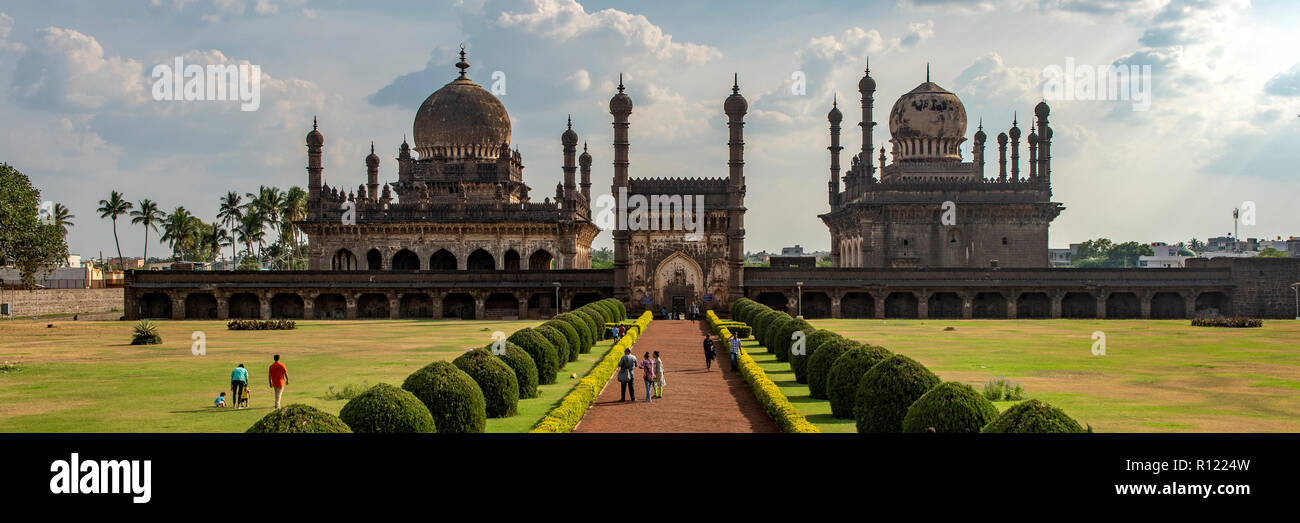 Mausoleum of Ibrahim Rouza, Vijayapura Panorama, Karnataka, India Stock ...