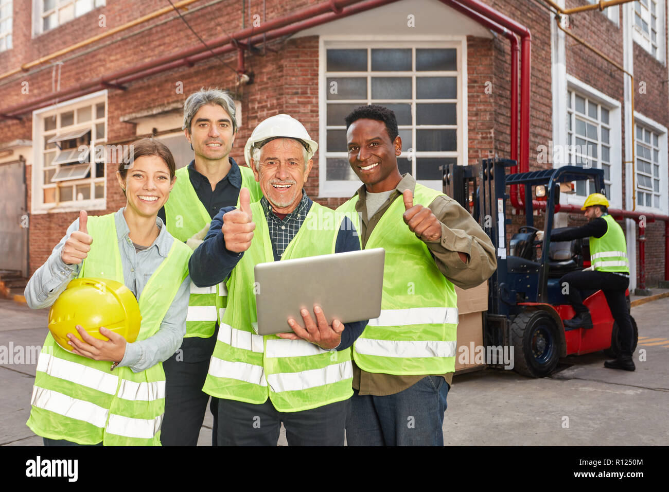 Thumbs up depot hi-res stock photography and images - Alamy