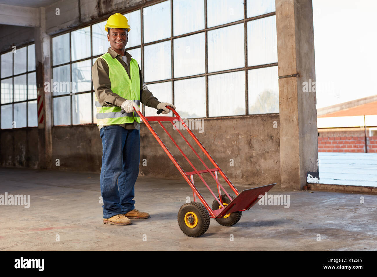 Sack truck hi-res stock photography and images - Alamy
