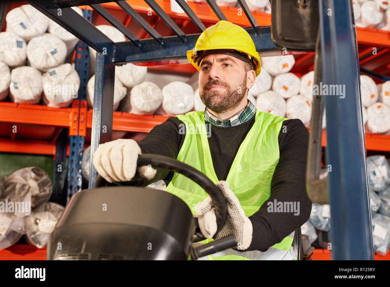 Forklift driver hi-res stock photography and images - Alamy