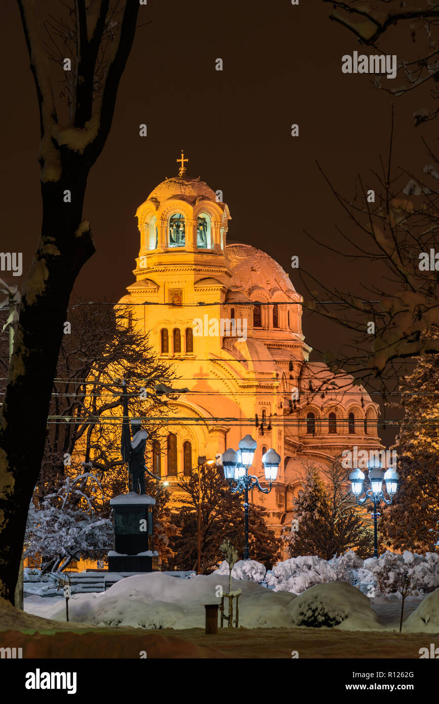 Sofia by night in winter - beautiful snowy cityscape - most iconic ...