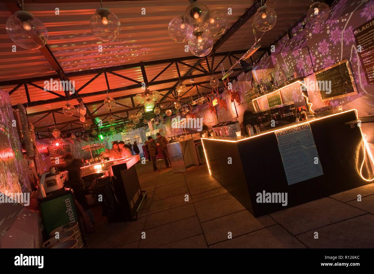 Wien, Weihnachtsmarkt Museumsquartier, 'Winter im MQ' - Vienna ...