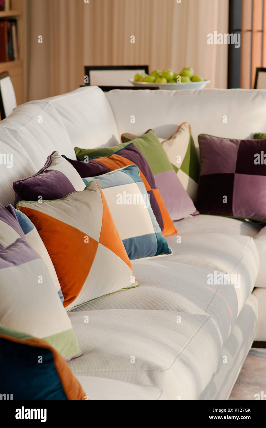 Patterned sofas hi-res stock photography and images - Alamy